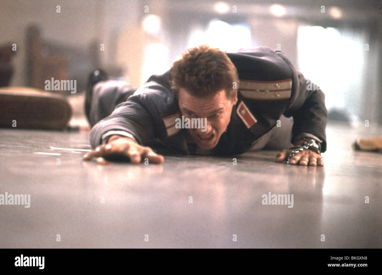 Arnold schwarzenegger red heat 1988 hi-res stock photography and images ...