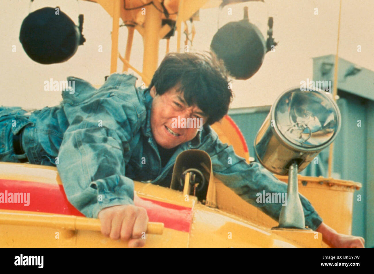 RUMBLE IN THE BRONX (1996) JACKIE CHAN RITB 017 L Stock Photo - Alamy