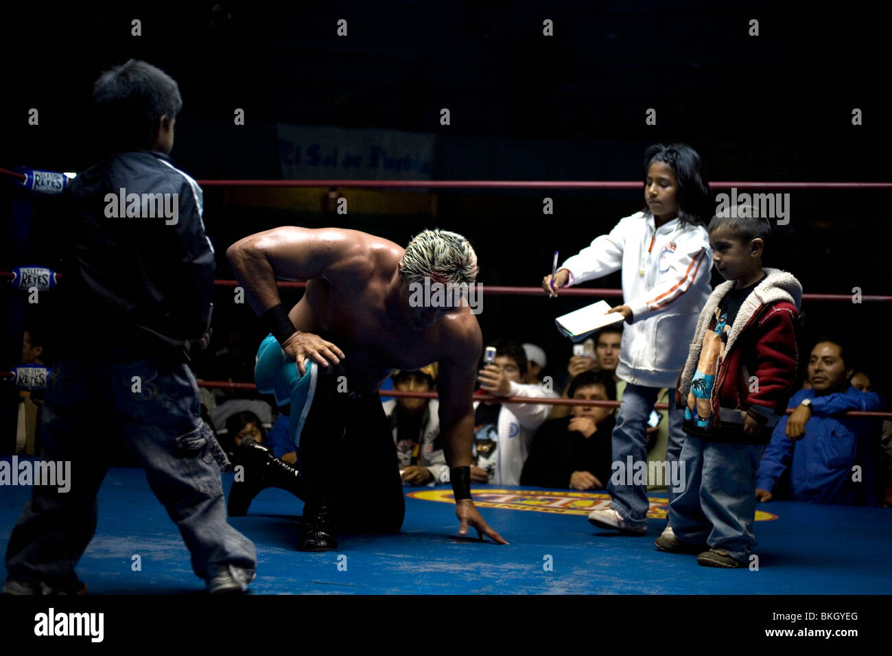 Children wrestler hi-res stock photography and images - Alamy