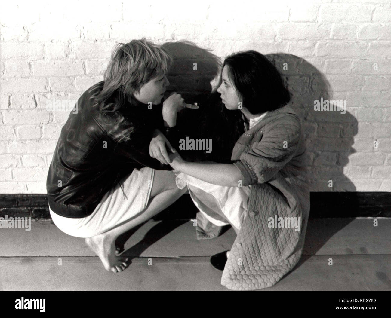 SCRUBBERS (1983) KATE INGRAM, AMANDA YORK SRUB 002P Stock Photo - Alamy