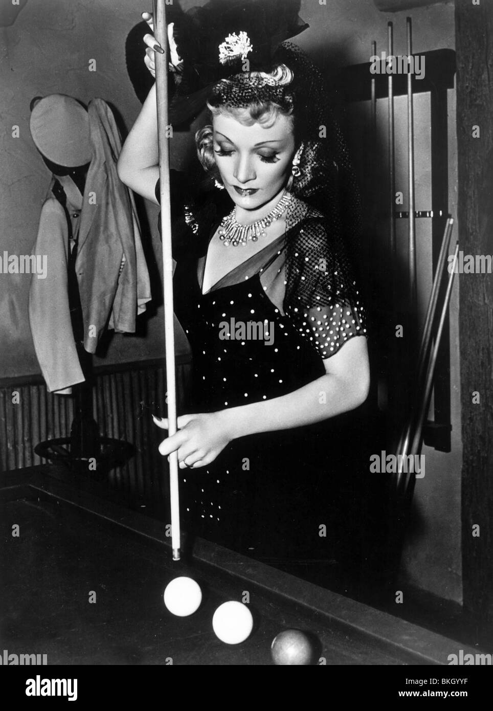 SEVEN SINNERS (1940) 7 SINNERS (ALT) MARLENE DIETRICH SVSN 003P Stock ...