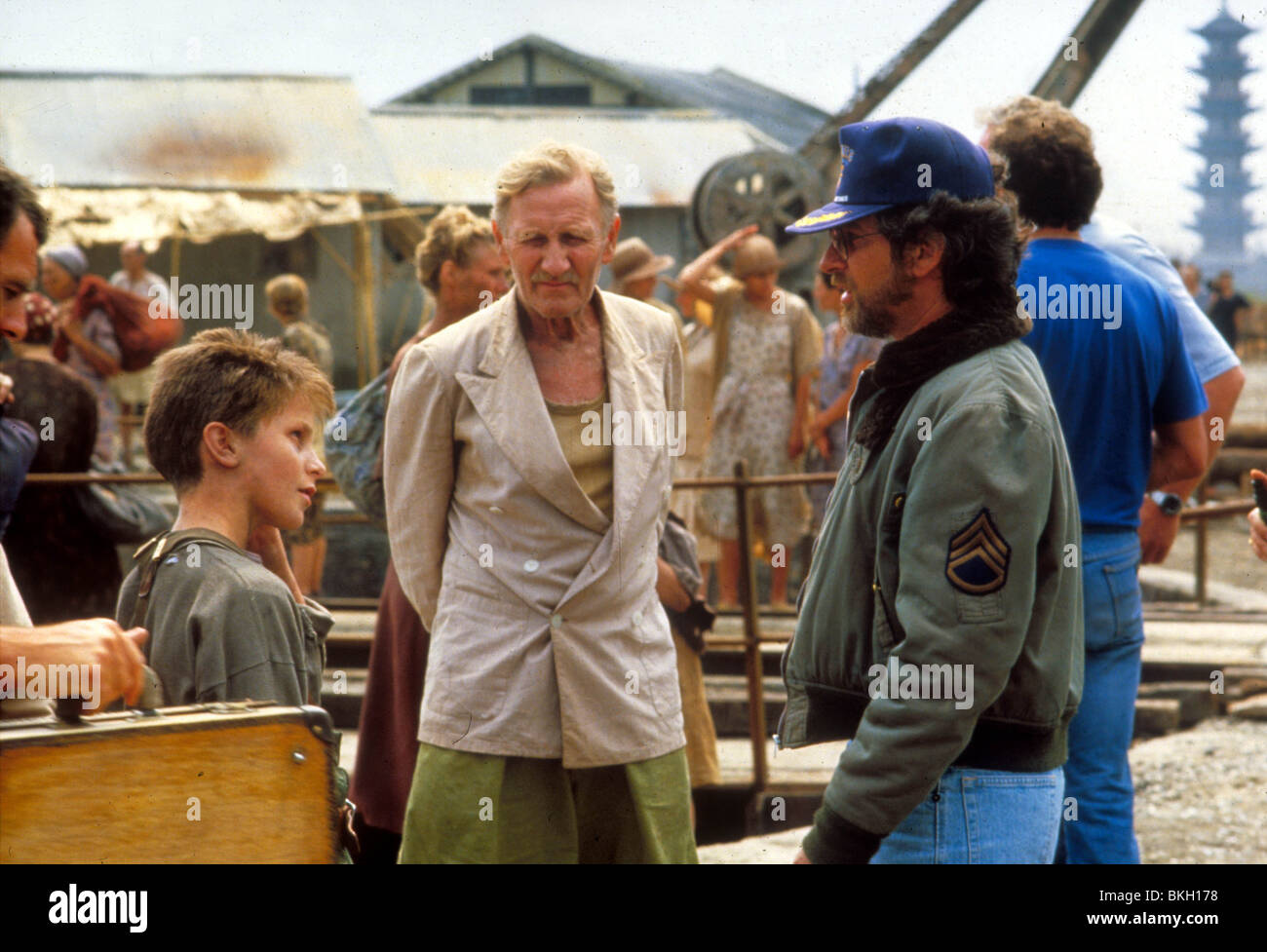 STEVEN SPIELBERG (DIR) O/S 'EMPIRE OF THE SUN' (1987) WITH CHRISTIAN ...