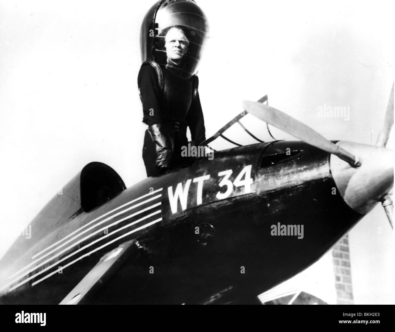 Raymond massey hi-res stock photography and images - Alamy