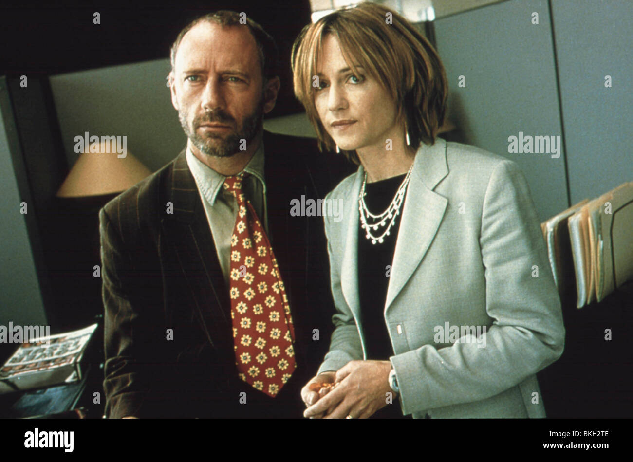 TIMECODE (2000) XANDER BERKELEY, HOLLY HUNTER TCDE 023 Stock Photo - Alamy