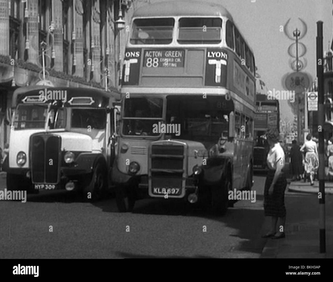 Collection store Black and White Stock Photos & Images - Alamy