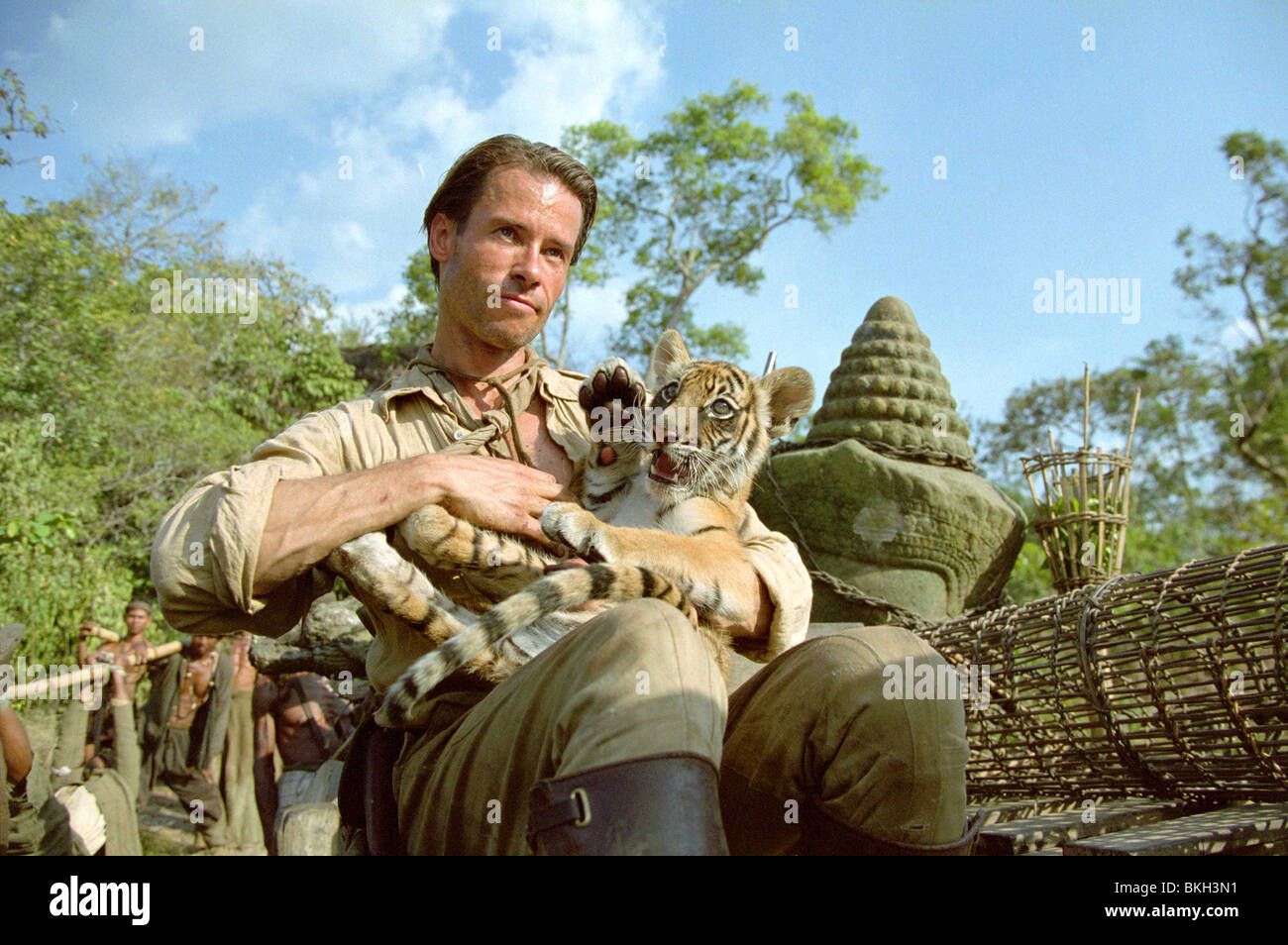Guy two brothers 2004 hi-res stock photography and images - Alamy