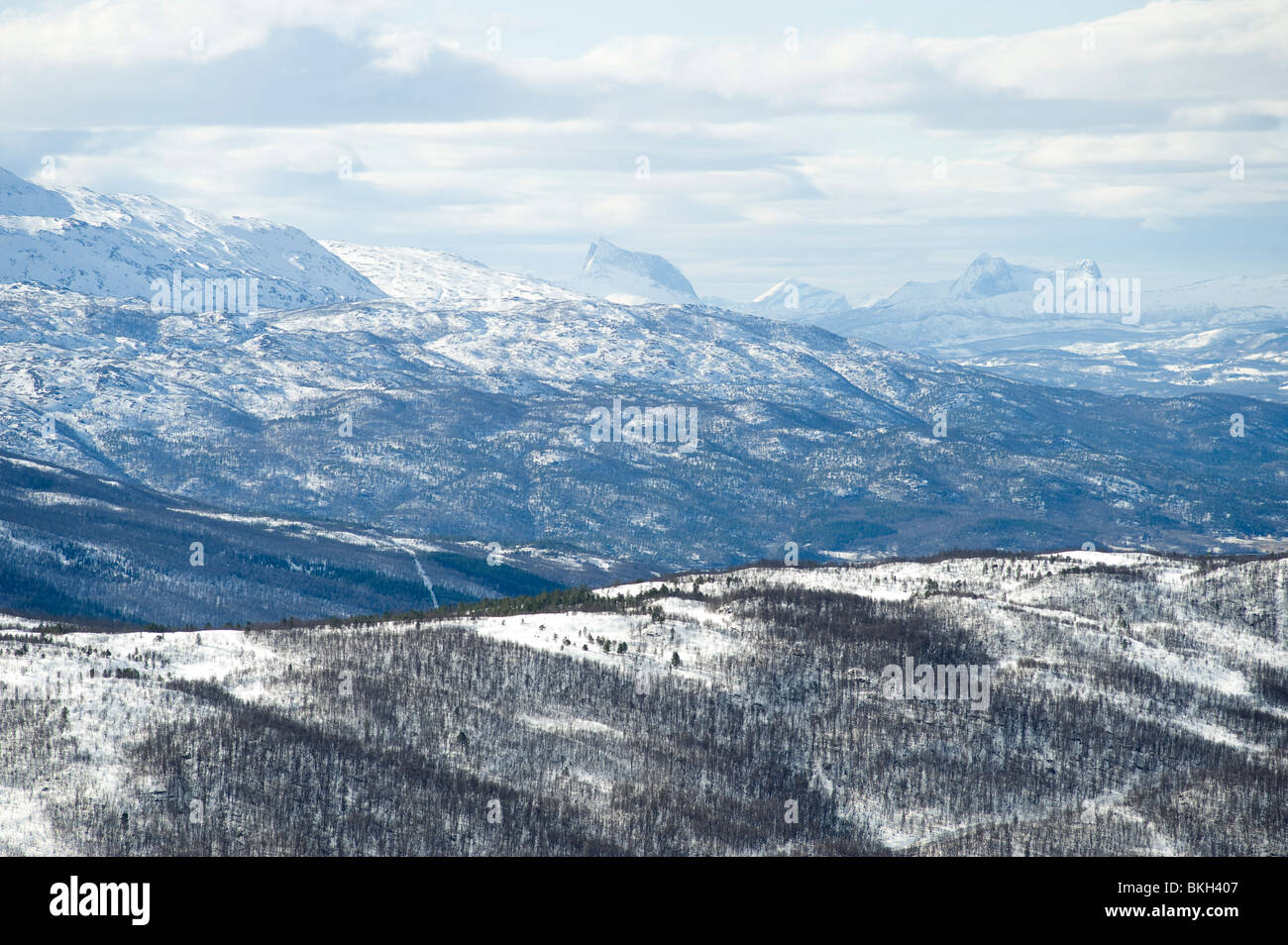 Freezing mountain hi-res stock photography and images - Alamy