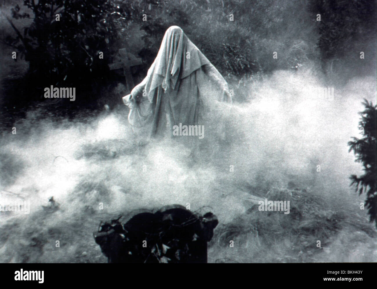 The vampire lovers hi-res stock photography and images - Alamy