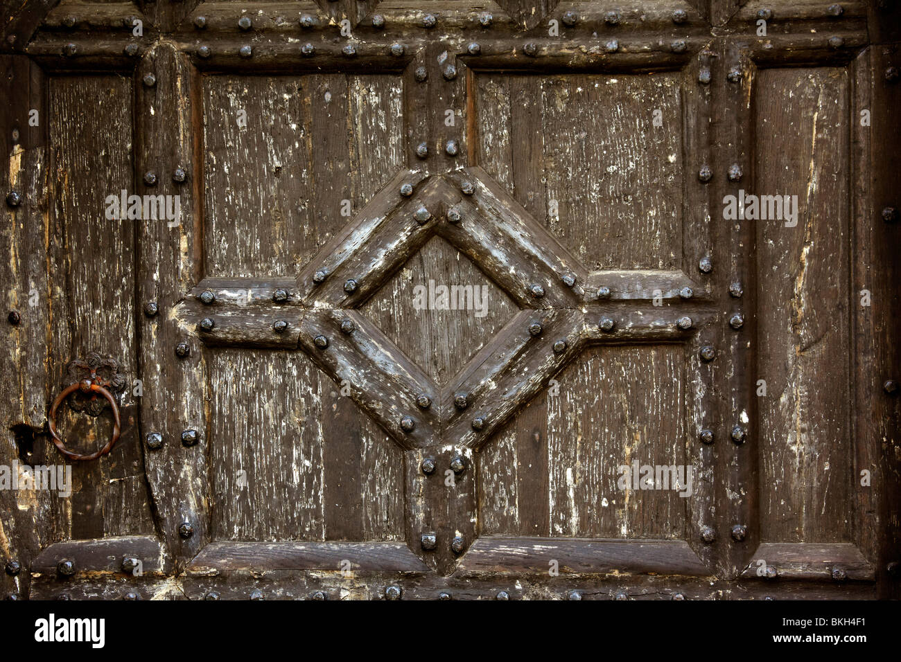 Medieval oak door hi-res stock photography and images - Alamy