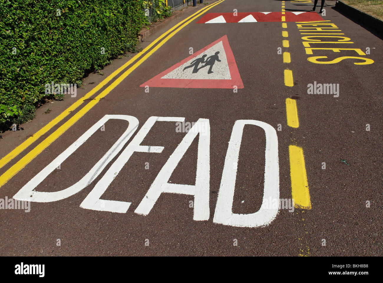 Traffic calming measures hi-res stock photography and images - Alamy