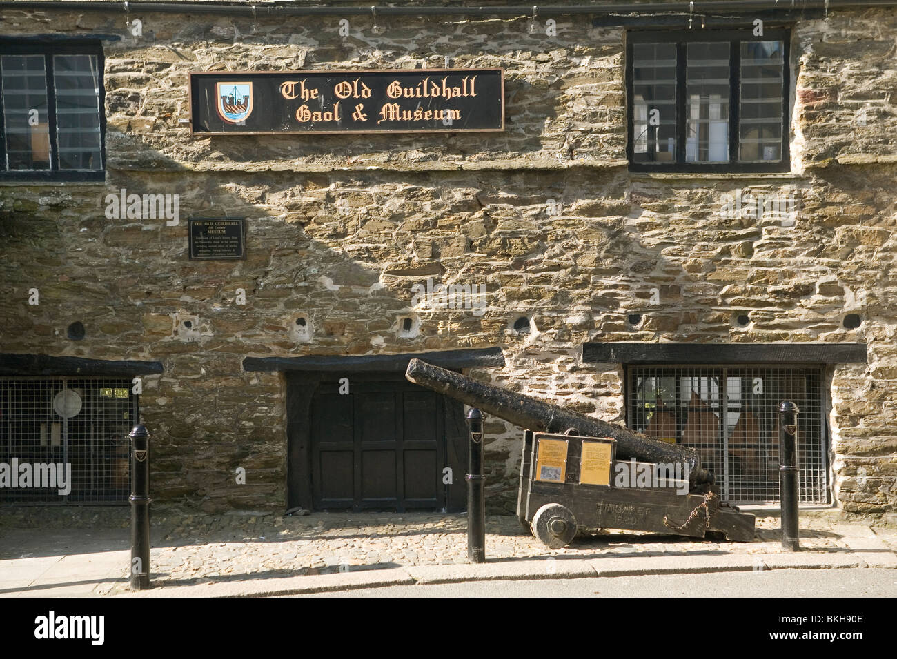 Old guildhall looe cornwall hi-res stock photography and images - Alamy