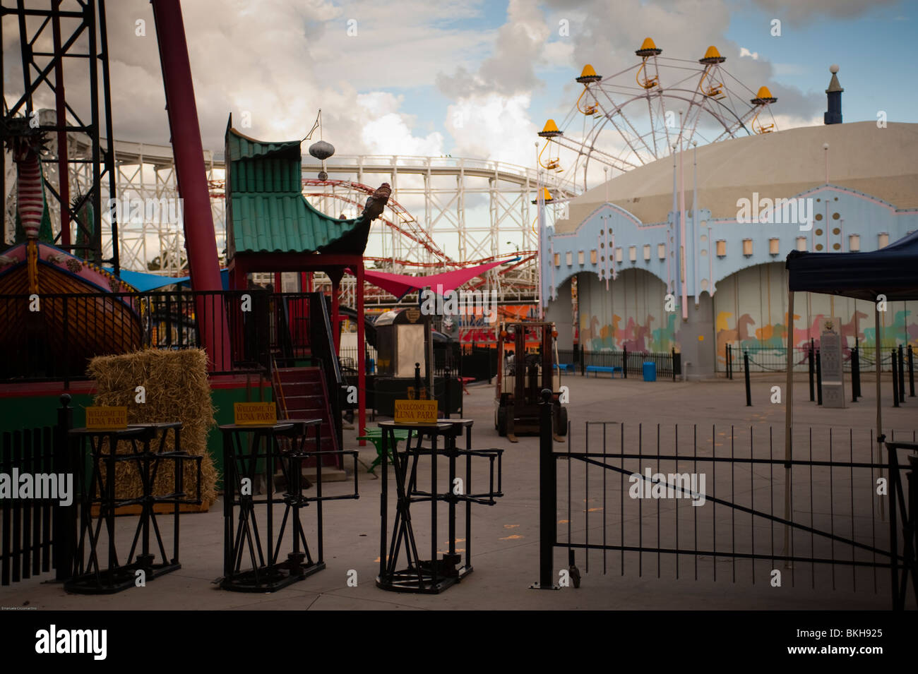 Melbourne amusement attractions hi-res stock photography and images - Alamy