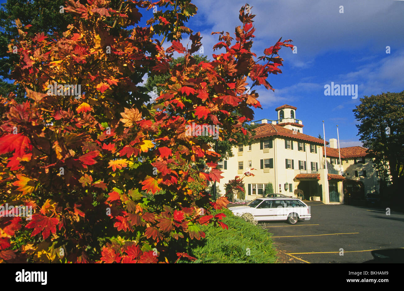 Columbia gorge hotel hi-res stock photography and images - Alamy