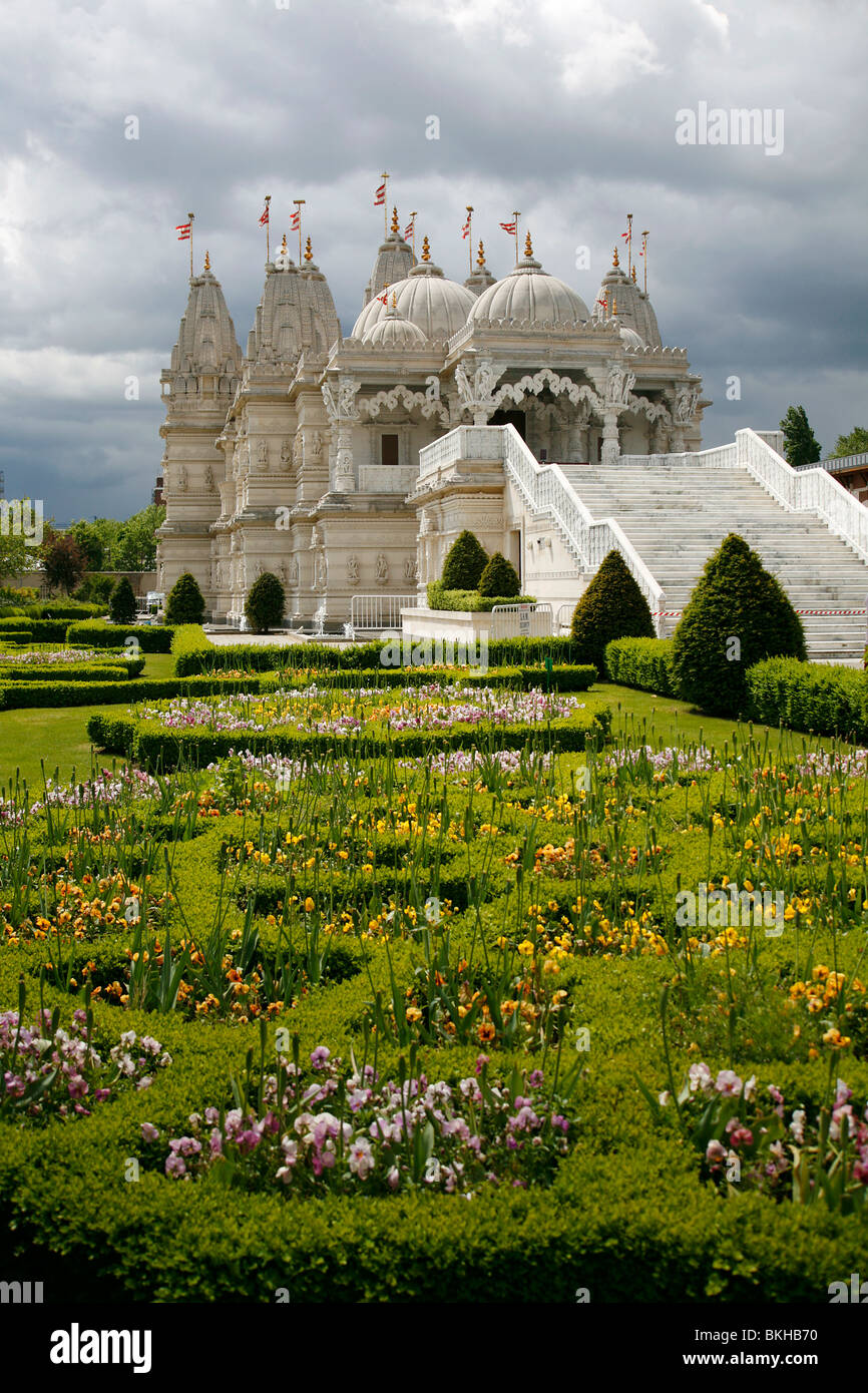 Shri Swaminarayan Mandir, Neasden Temple, London Stock Photo - Alamy