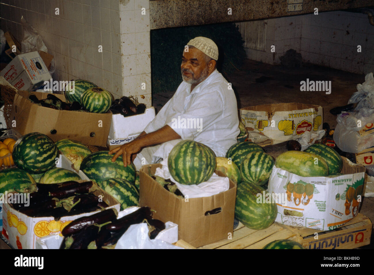 Bahrain Men In Fruit Market Melons Stock Photo - Alamy