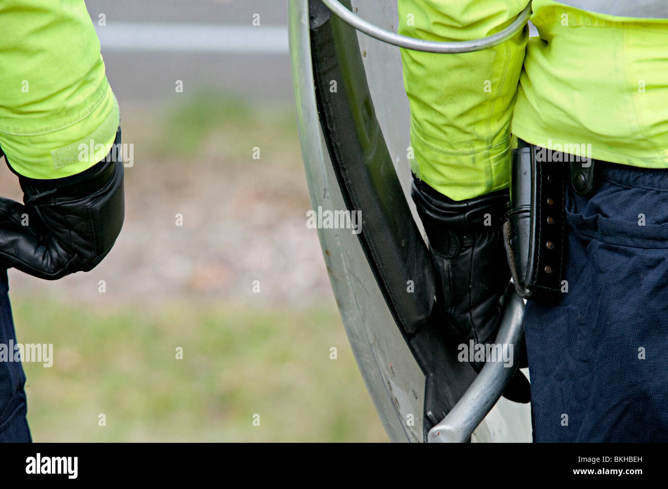 Uk british riot police uniform hi-res stock photography and images - Alamy