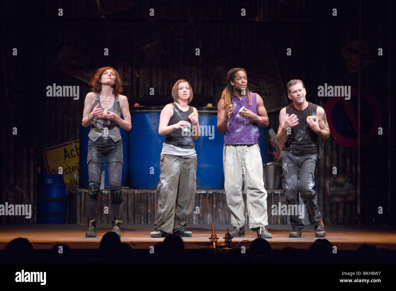 Stomp stage hi-res stock photography and images - Alamy