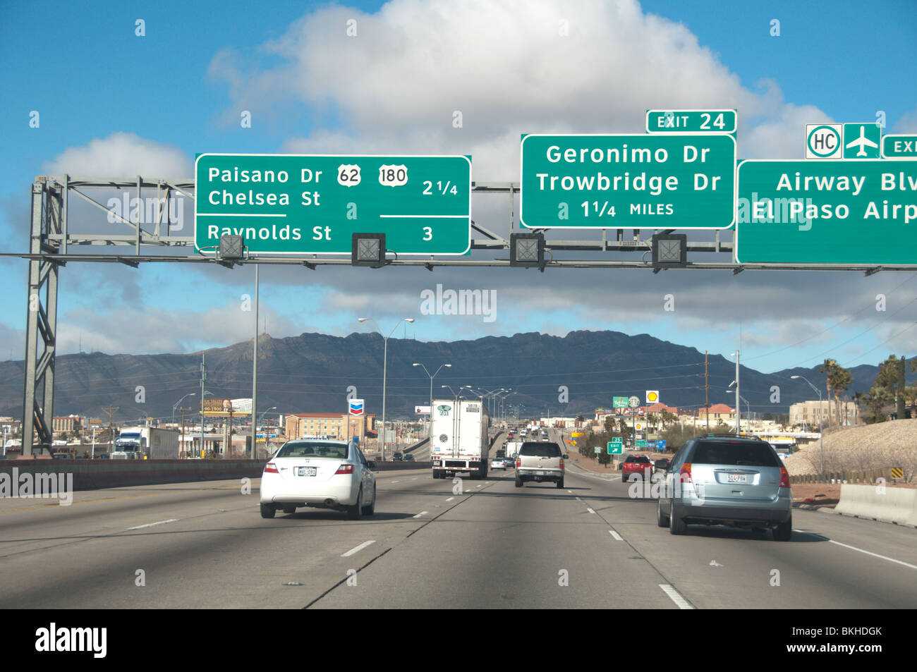 I-10 Highway running along the USA-Mexican border in El Paso, looking ...