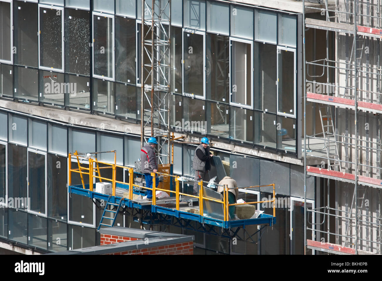 Office building construction Stock Photo - Alamy