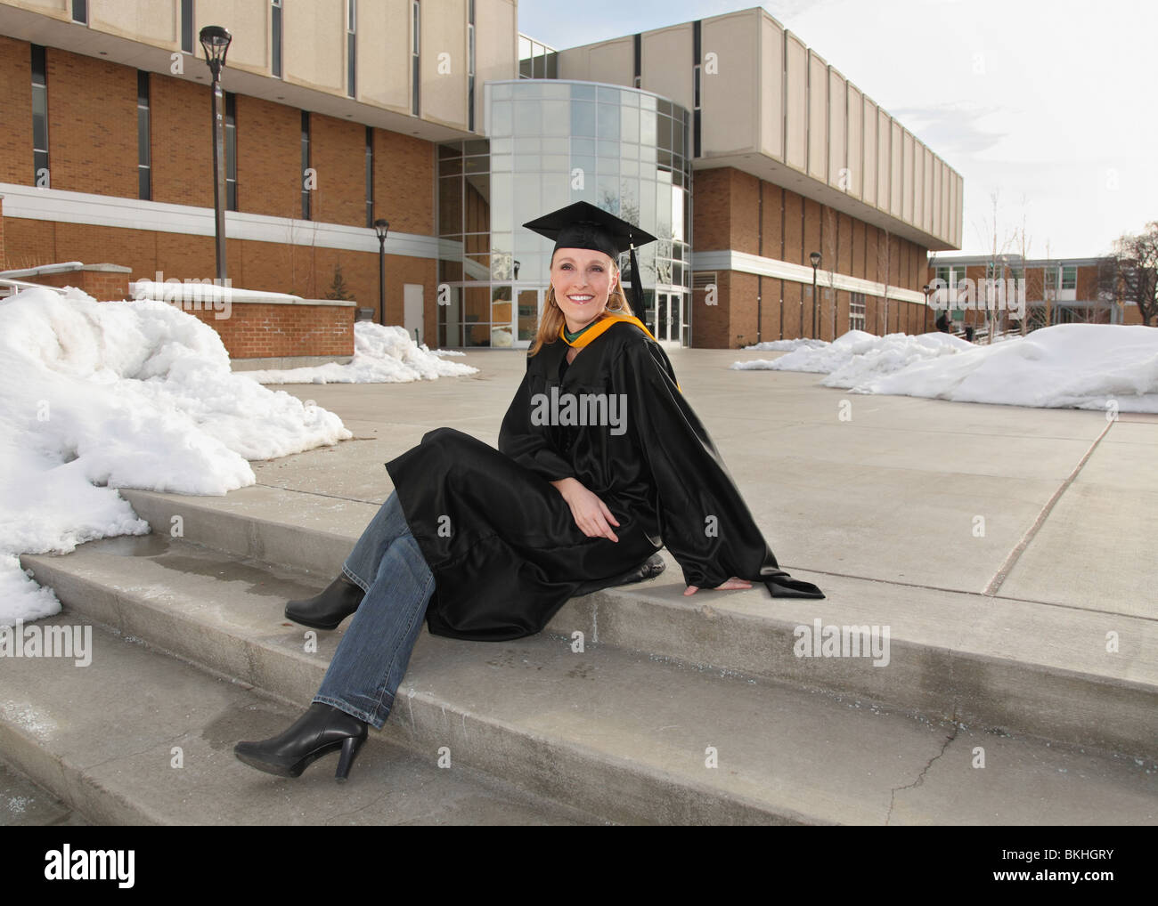 Graduate school building hi-res stock photography and images - Alamy