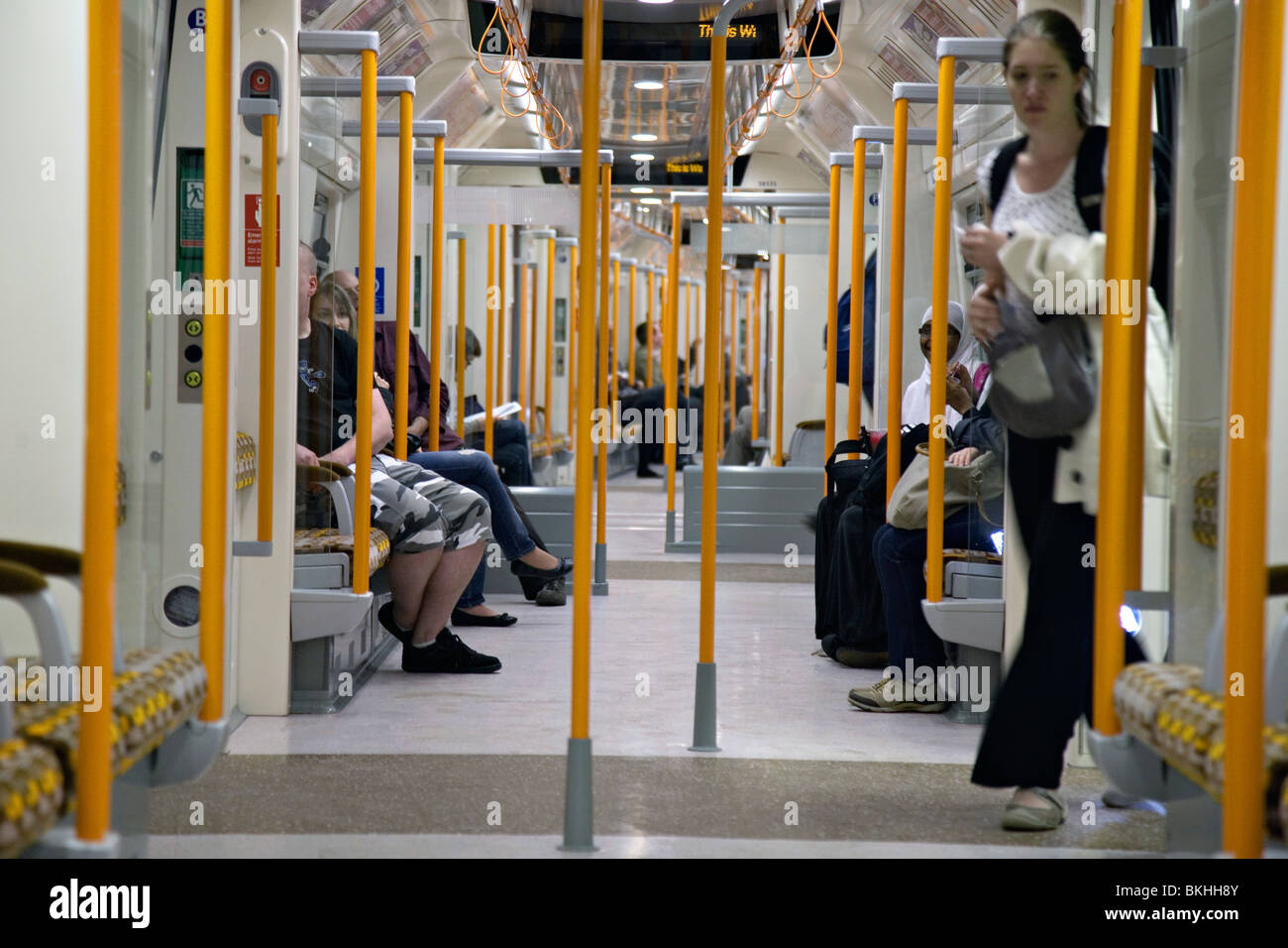 east london line train Stock Photo - Alamy