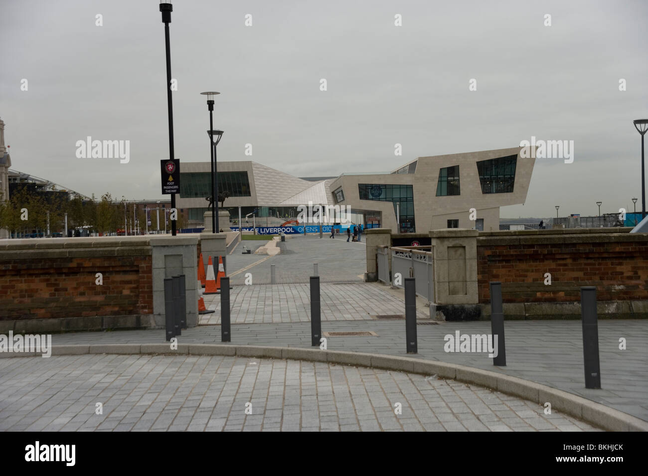 Liverpool ferry terminal museum hi-res stock photography and images - Alamy