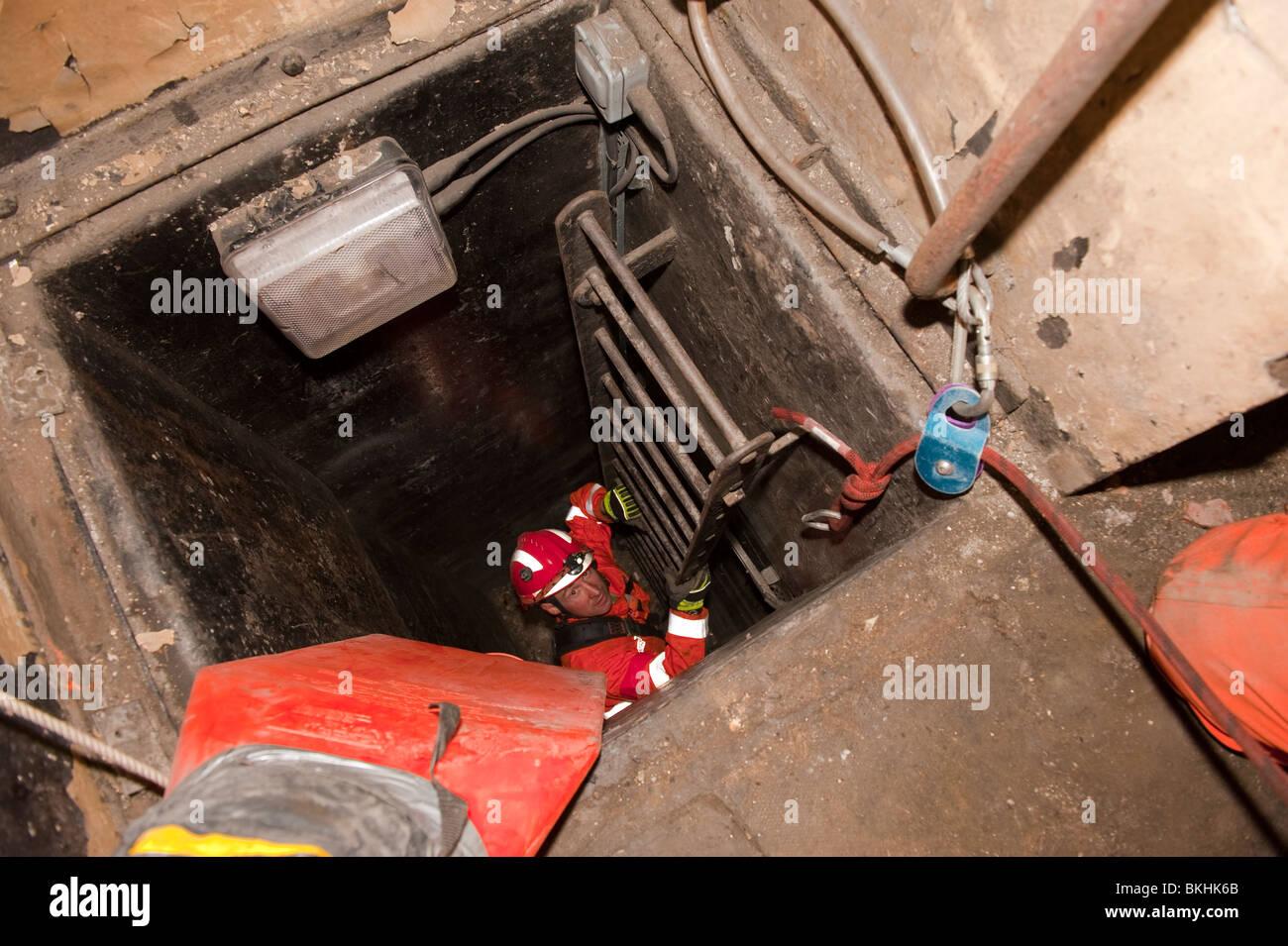 Fire & Rescue tunnel sewer rescue vertical shaft Stock Photo - Alamy