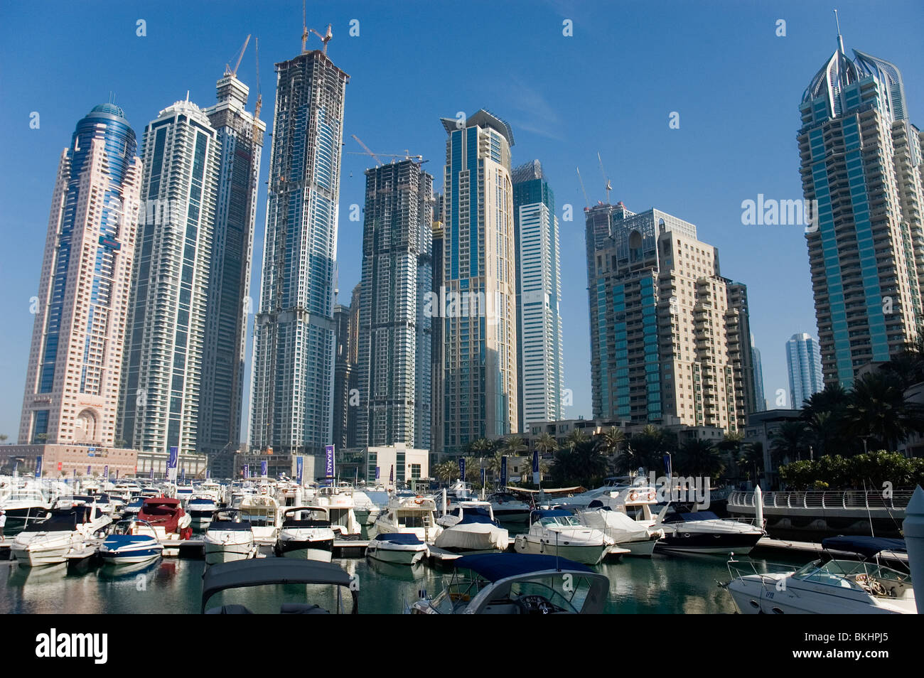 Dubai yachts marina hi-res stock photography and images - Alamy
