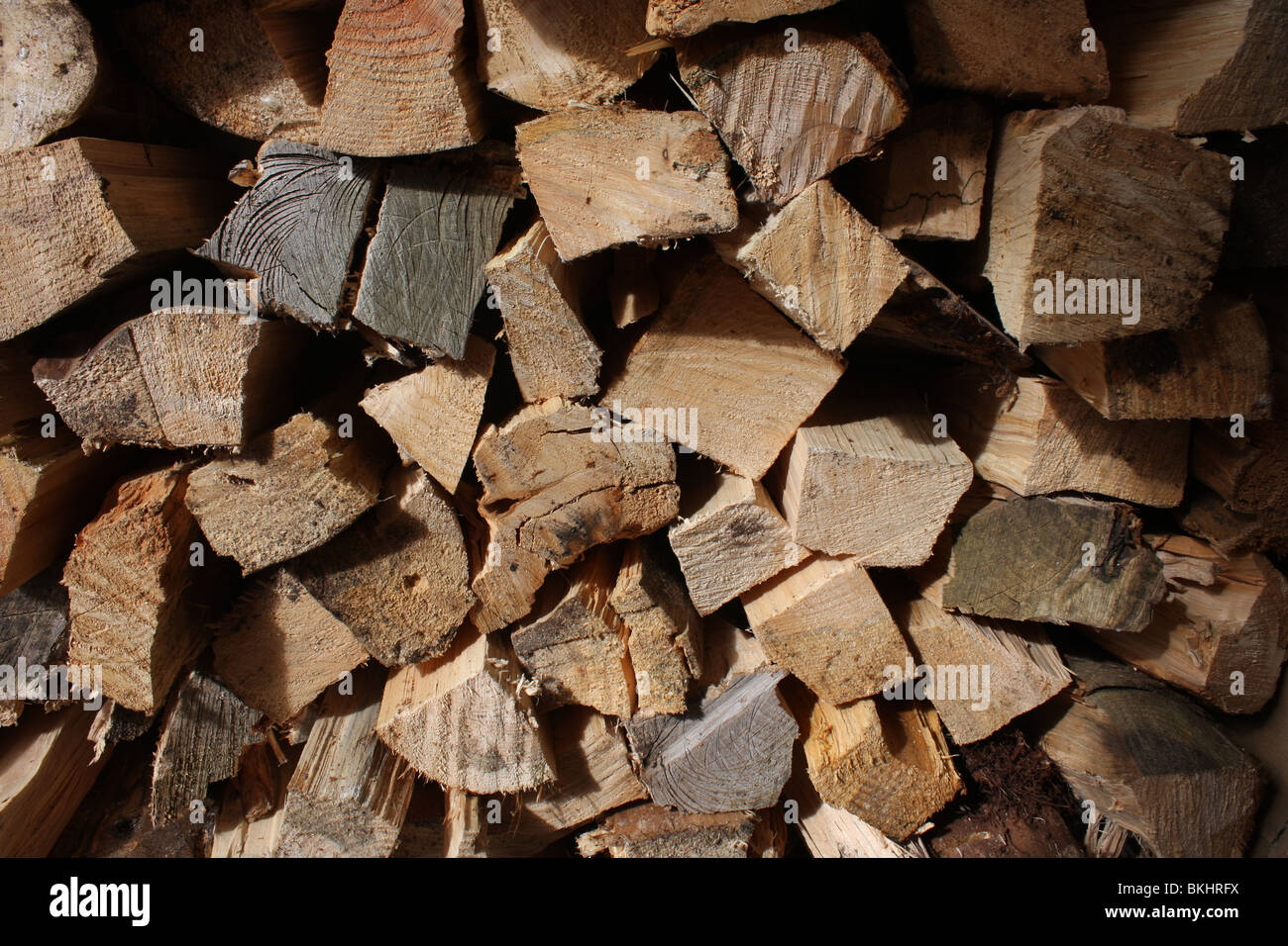 Pile of logs Stock Photo - Alamy