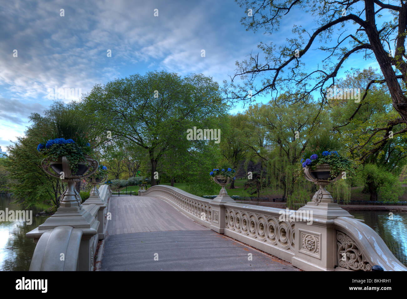 Bow bridge spring central park hi-res stock photography and images - Alamy
