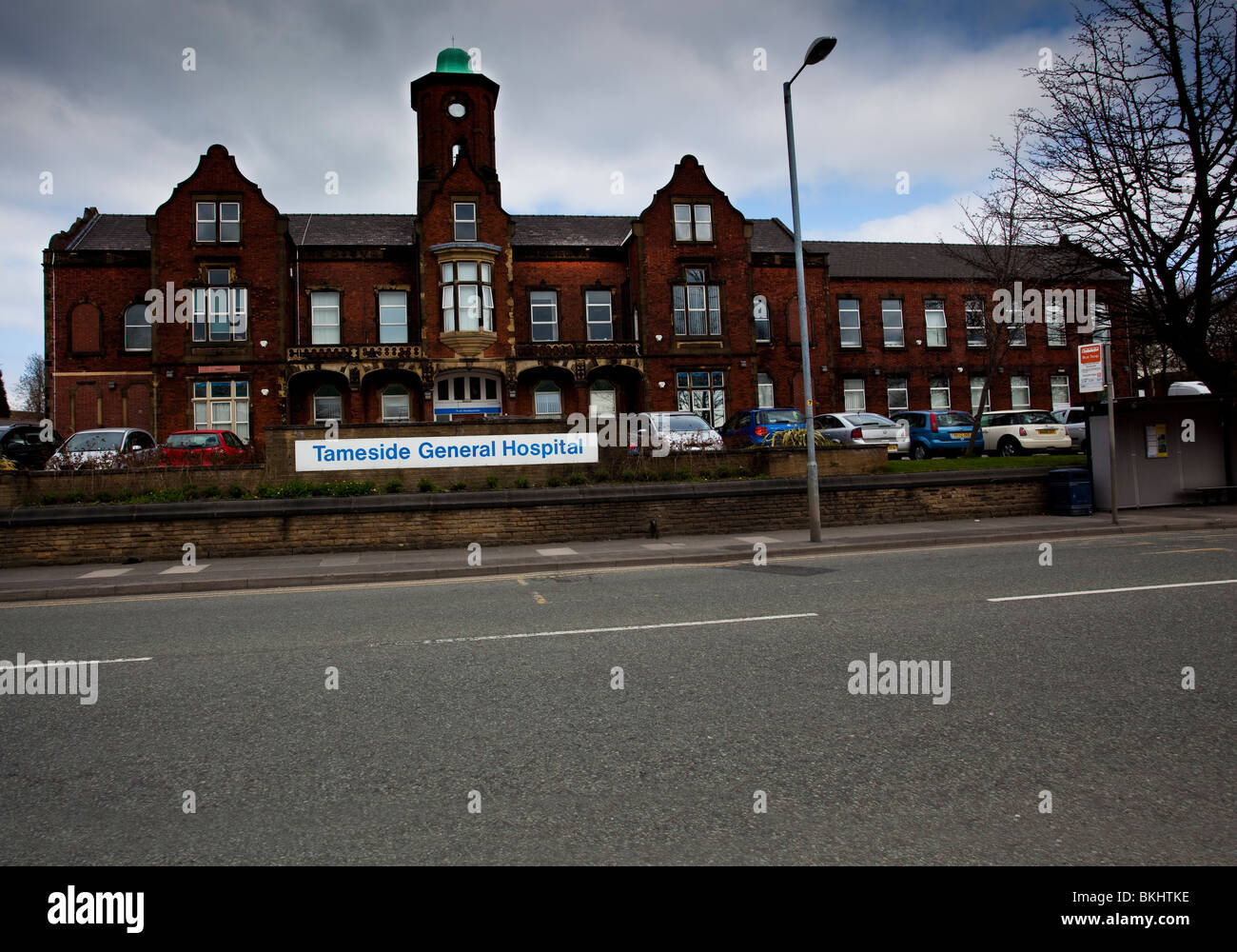 Tameside Hospital High Resolution Stock Photography and Images - Alamy