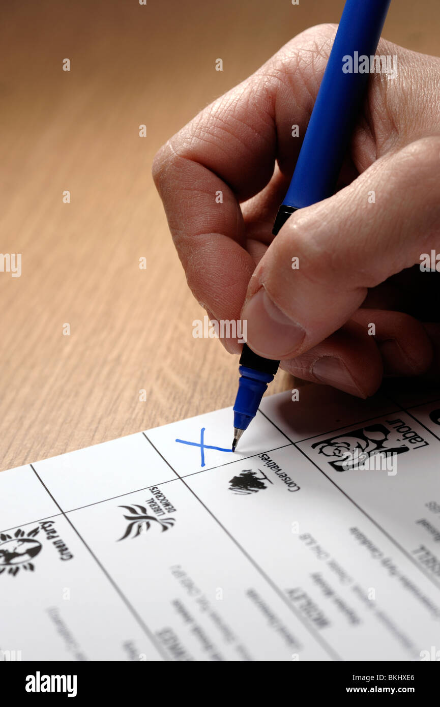 Ballot hand pen hi-res stock photography and images - Alamy