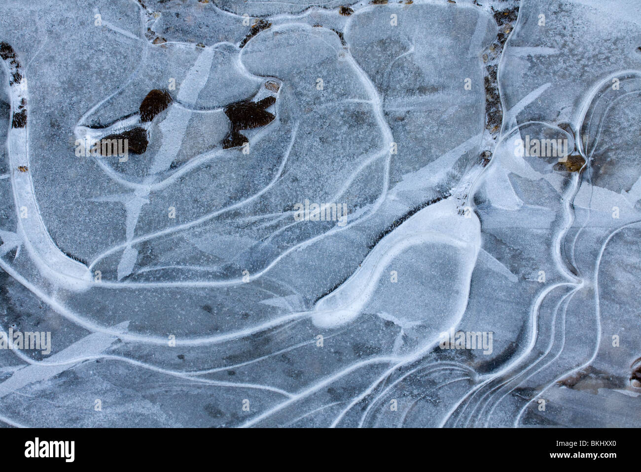 Cracked ice hi-res stock photography and images - Alamy