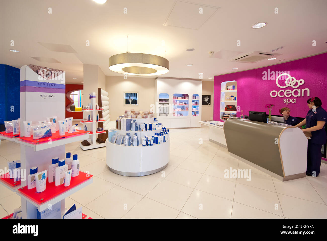 reception area of Ocean Hotel, Butlins Bognor Regis Stock Photo - Alamy