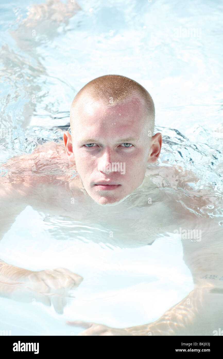 Skinhead man hi-res stock photography and images - Alamy