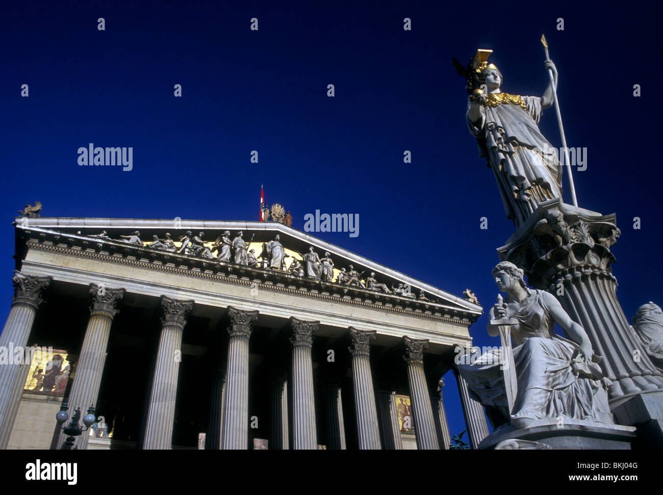Athena goddess of justice hi-res stock photography and images - Alamy