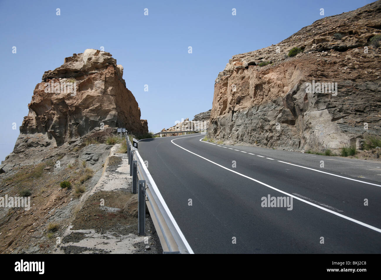 Steep mountain roads hi-res stock photography and images - Alamy