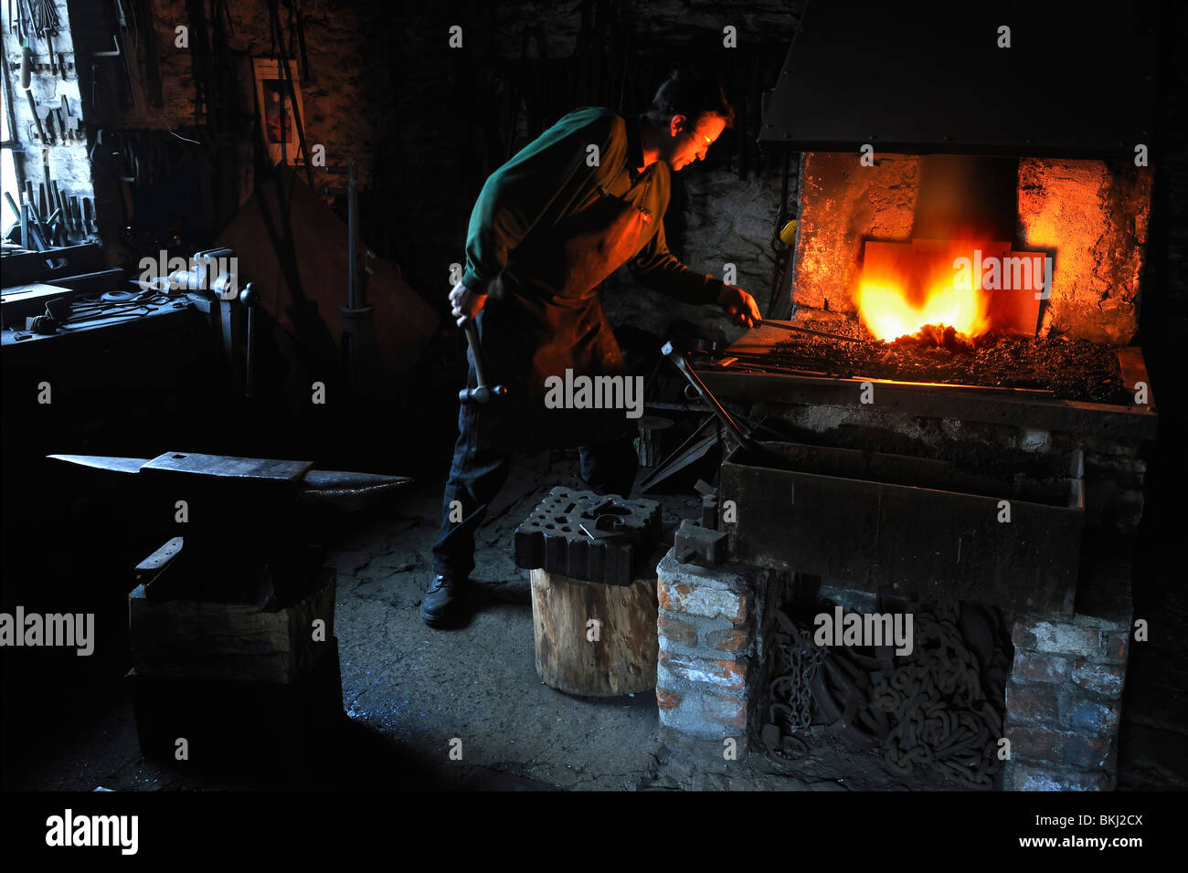Forge blacksmith hi-res stock photography and images - Alamy