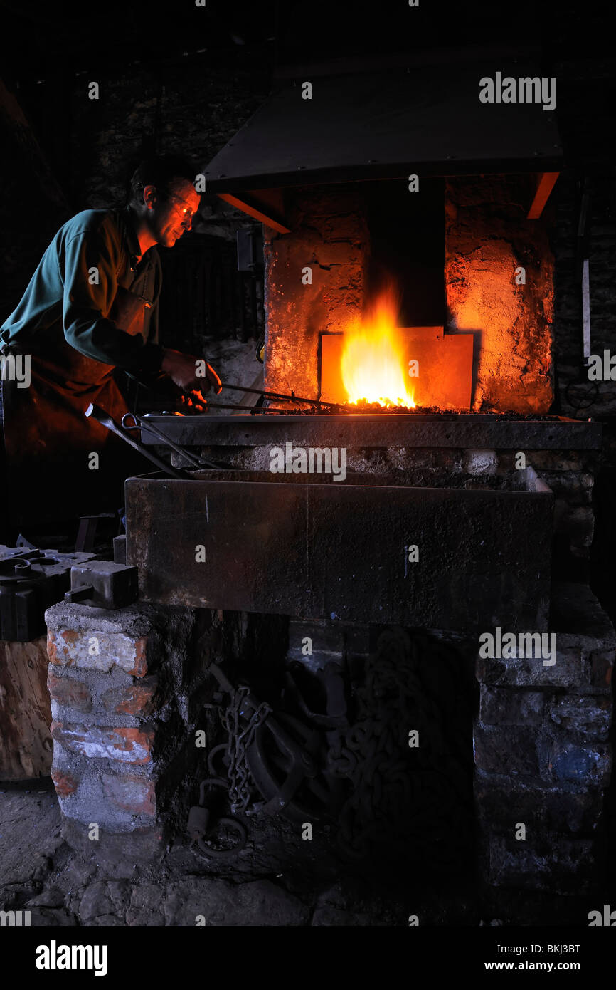 Forge blacksmith hi-res stock photography and images - Alamy