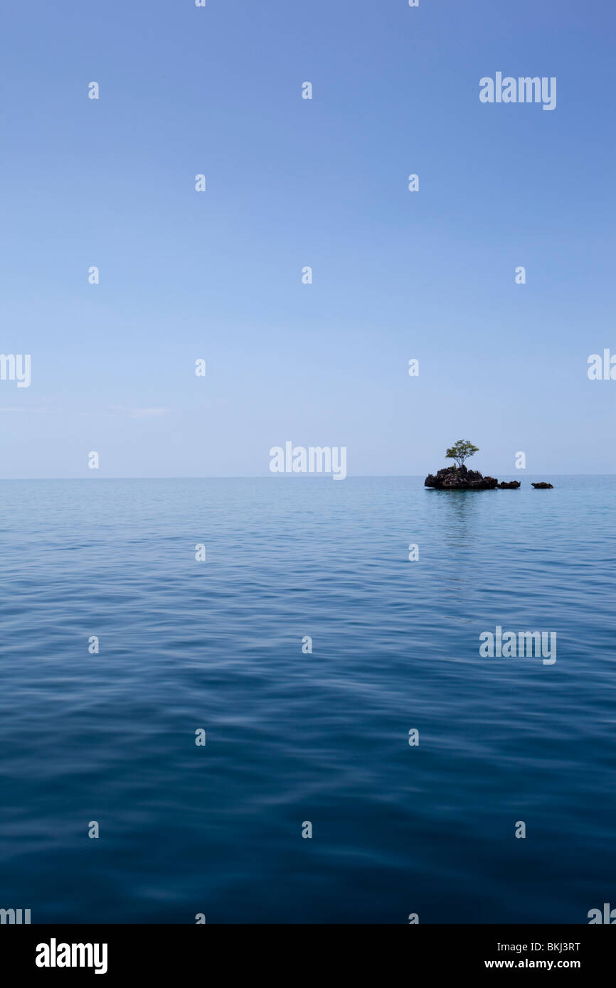 Isolated exotic islands hi-res stock photography and images - Alamy