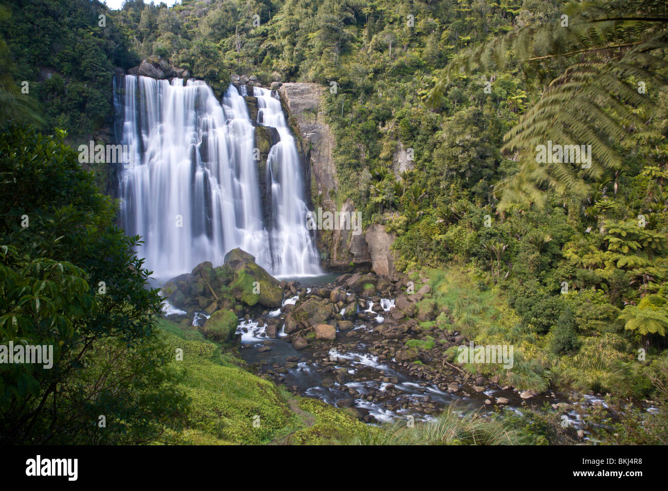 Marakopa Falls North Island New Zealand Stock Photo - Alamy