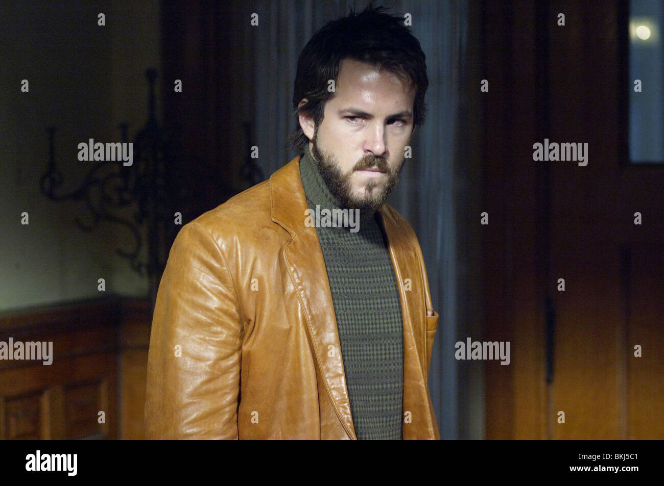 Ryan reynolds amityville 2005 hi-res stock photography and images - Alamy
