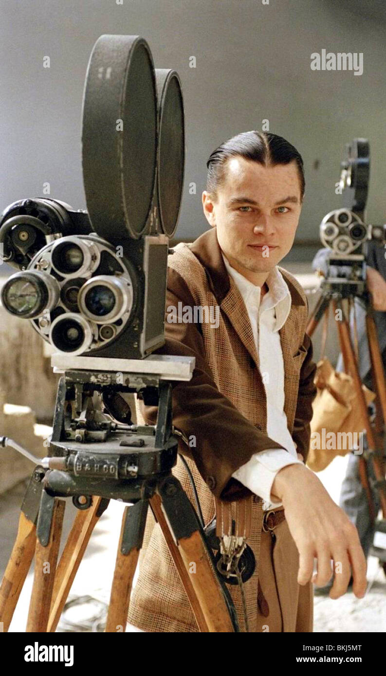 THE AVIATOR (2004) LEONARDO DICAPRIO AVIA 002 - 035 Stock Photo - Alamy