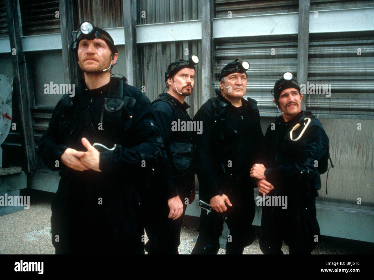 BAD BOYS (1995) TCHEKY KARYO, VIC MANNI BADY 026 Stock Photo - Alamy