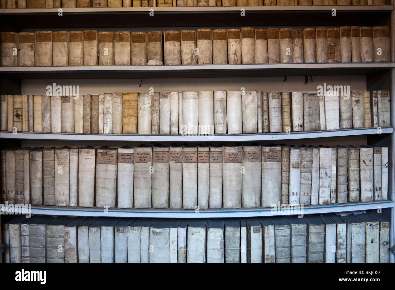 Old books and manuscripts hi-res stock photography and images - Alamy