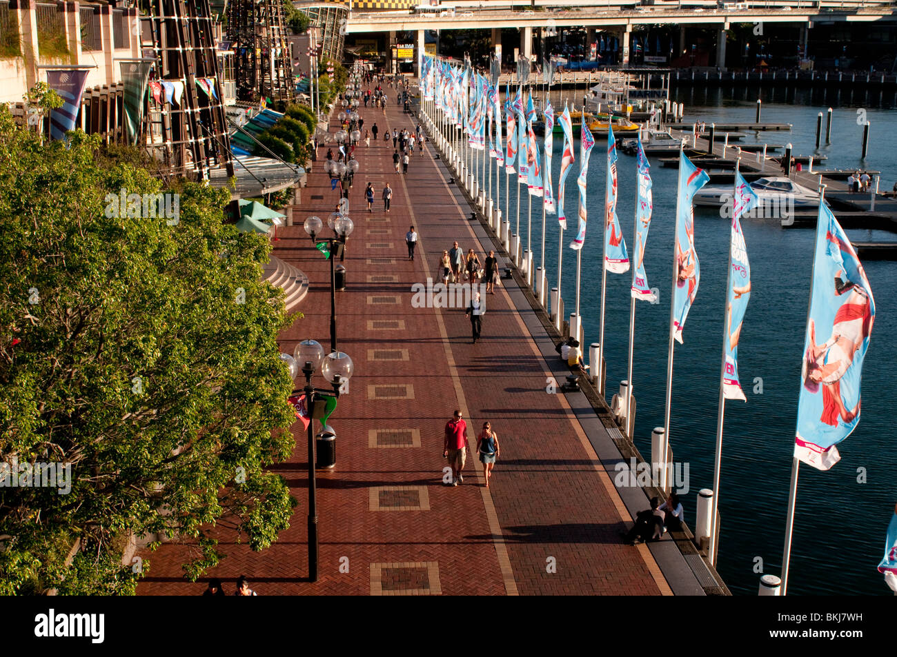 Darling Harbour promenade, Sydney, Australia Stock Photo - Alamy