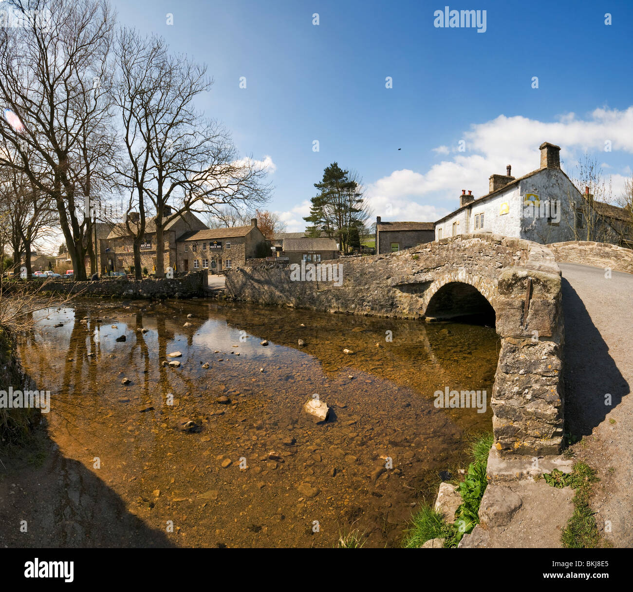 Malham tarn pennine way hi-res stock photography and images - Alamy