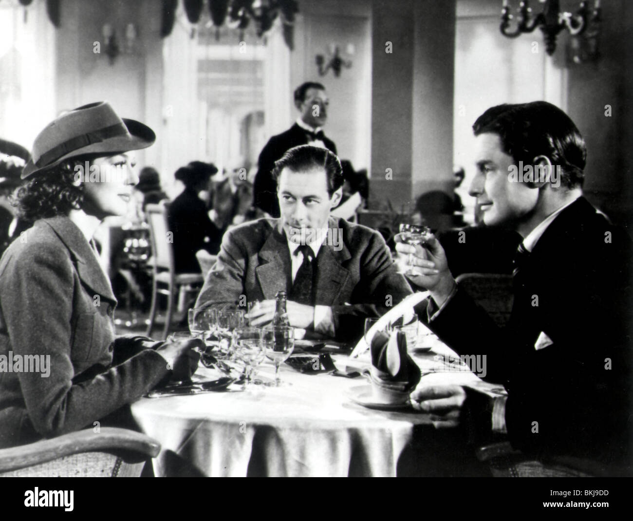 THE CITADEL (1938) ROSALIND RUSSELL, REX HARRISON, ROBERT DONAT CITD ...