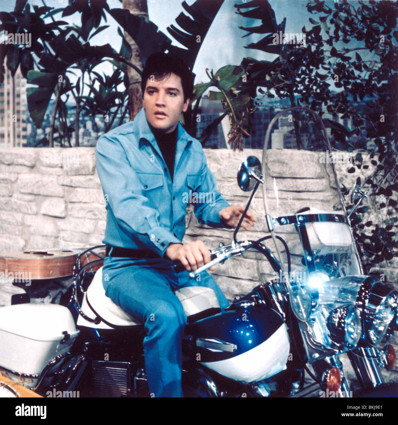 Elvis presley clambake 1967 hi-res stock photography and images - Alamy