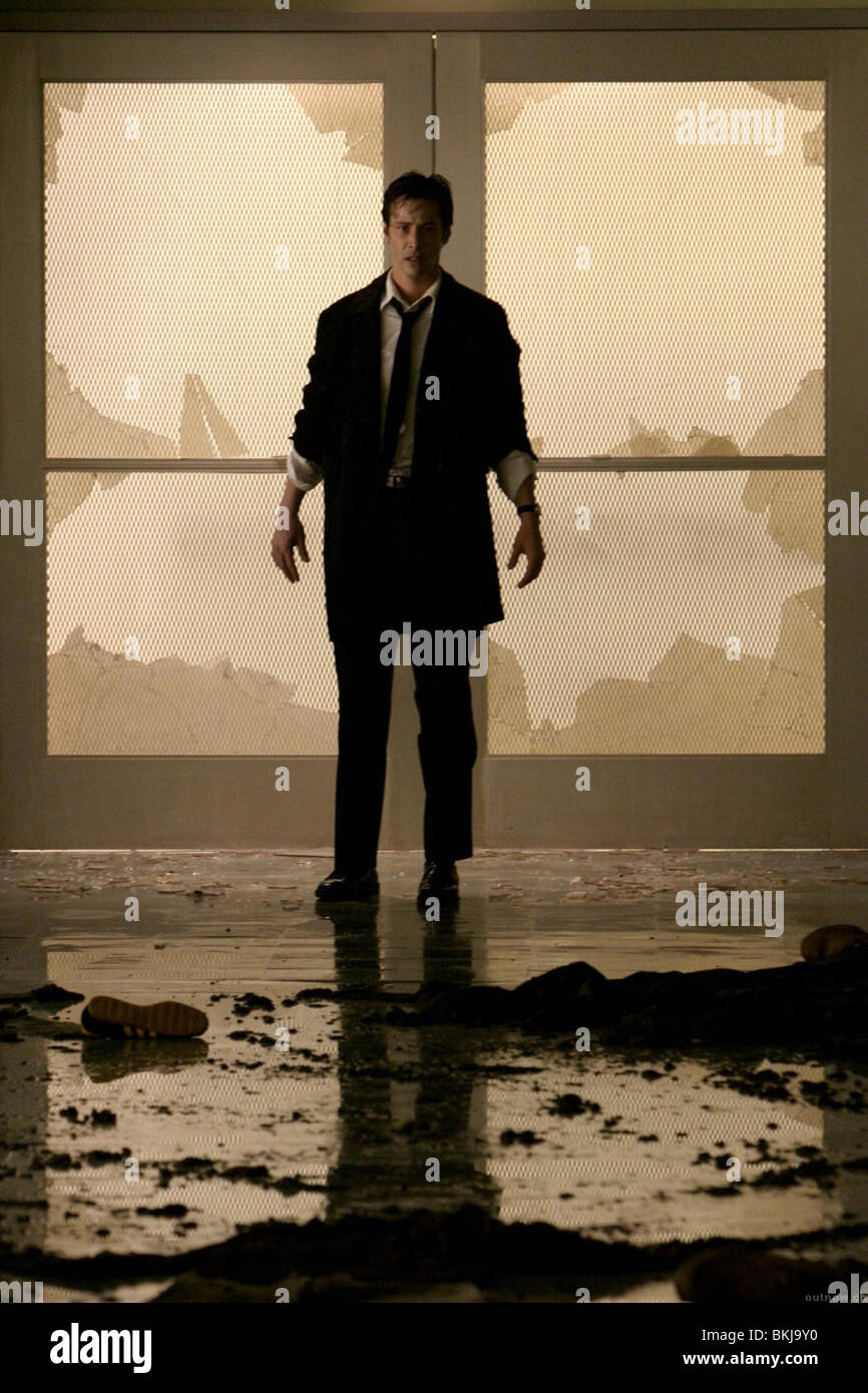 CONSTANTINE (2005) KEANU REEVES CSTT 001-47 Stock Photo - Alamy
